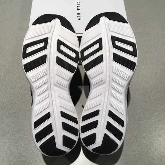 APL | Shoes | Apl Techloom Phantom Sneaker Blacksilver Sz 8 Nib | Poshmark